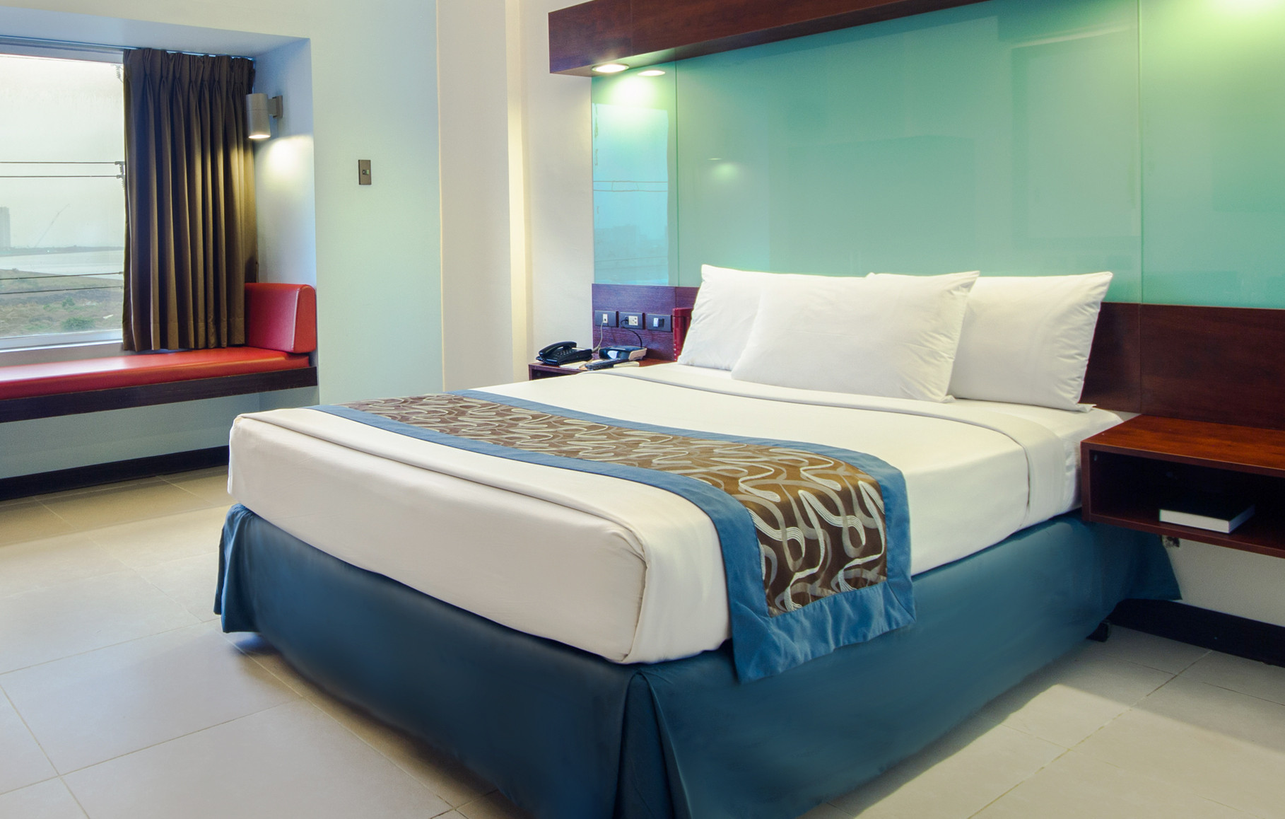 Microtel by Wyndham Mall of Asia